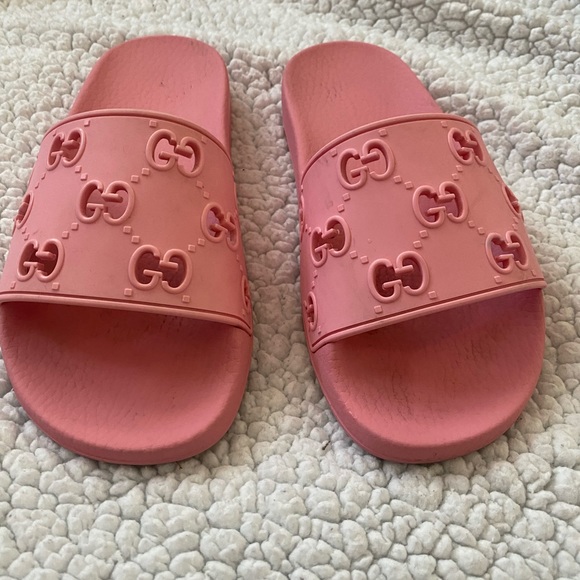 Gucci | Shoes | Very Lightly Used Pink Gucci Slides | Poshmark